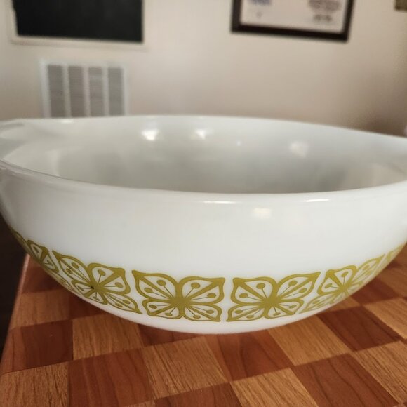 Pyrex verde | Kitchen | Vintage Pyrex Verde Bowl | Poshmark